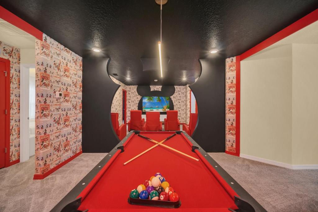 Disney Private Pool Hot Tub Game Room Themed Bedrooms. Book Now WC7 ...