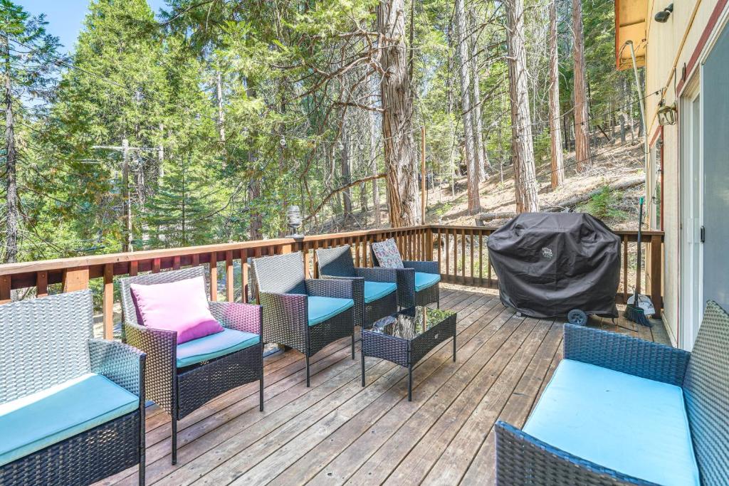 Hike, Swim, Golf Family Retreat in Arnold!, Arnold (tarifs actualisés ...