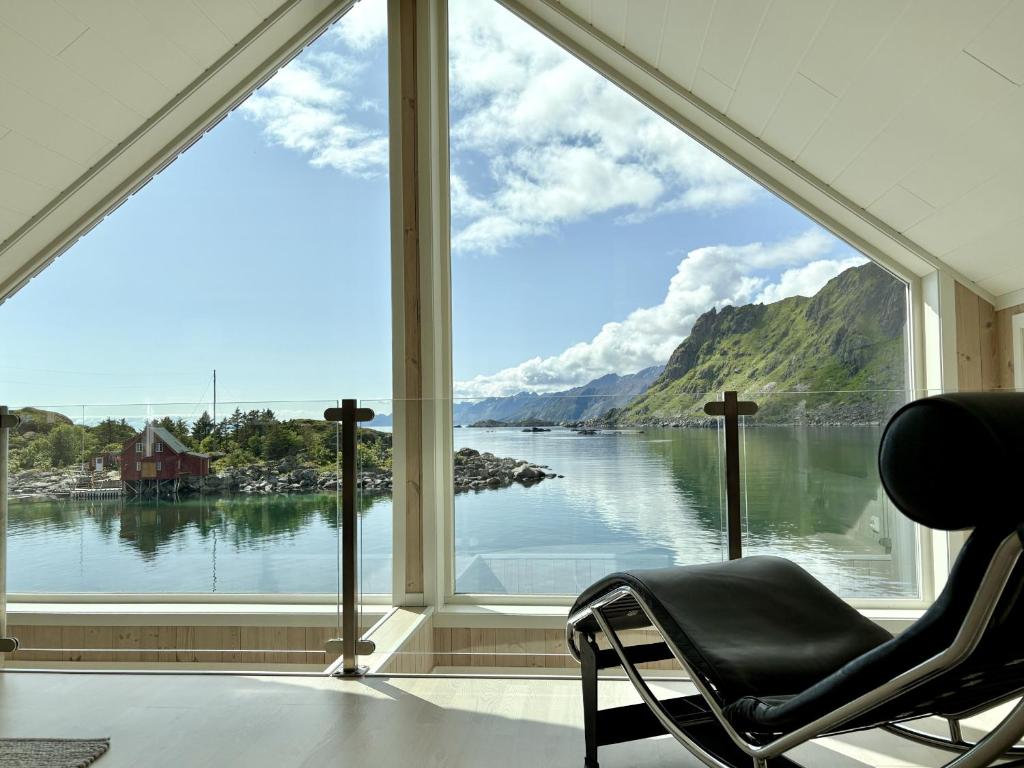 Cabin in Lofoten with spectacular view, Ballstad (updated prices 2026)