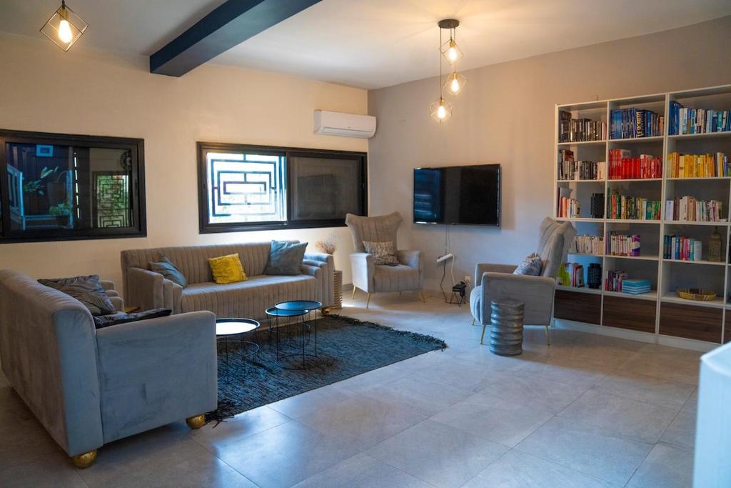 Elegant duplex in Dakar, Ouakam (aktualne ceny na rok 2026)