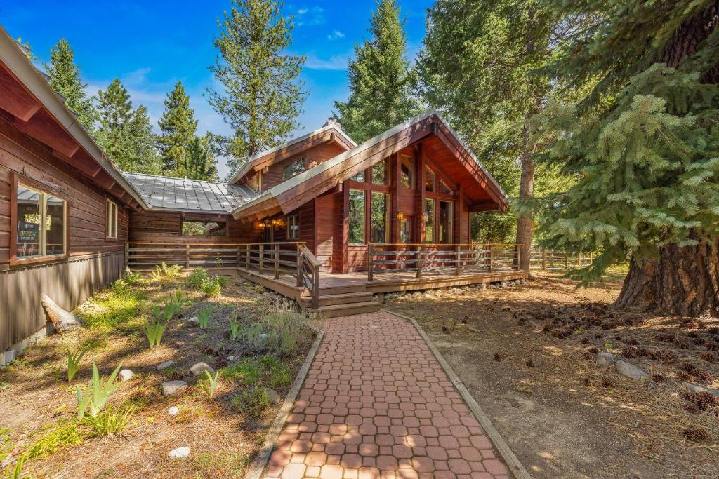 Helen's Place- Near ponderosa state park and golf, pet friendly ...