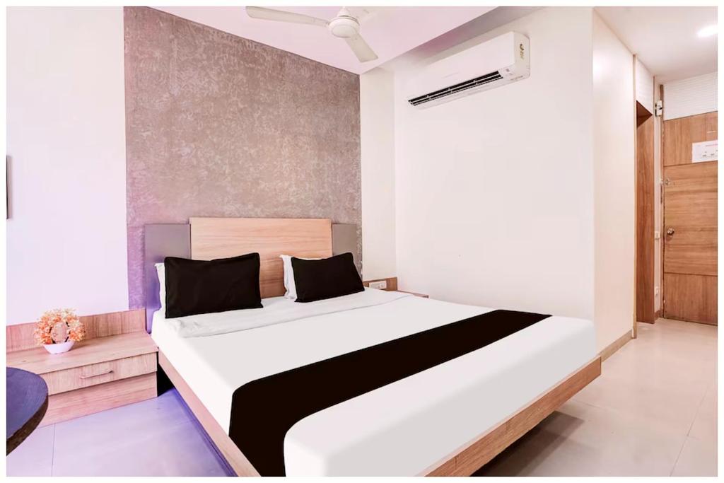 Hotel Coronation Inn Near Mall Road And Naini Lake - Best Budget Hotel ...