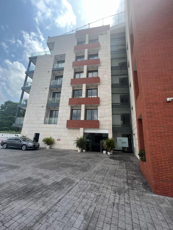 Sloane House, Accra (updated prices 2025)