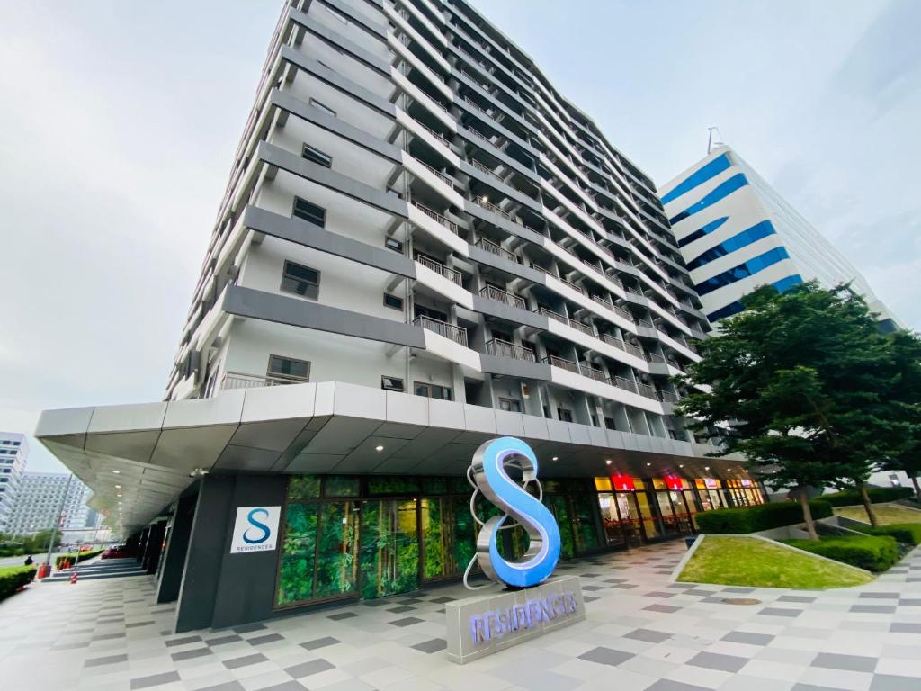 Condotel at S Residences near SM MOA, SMX, Arena, NAIA Airport, Manila ...