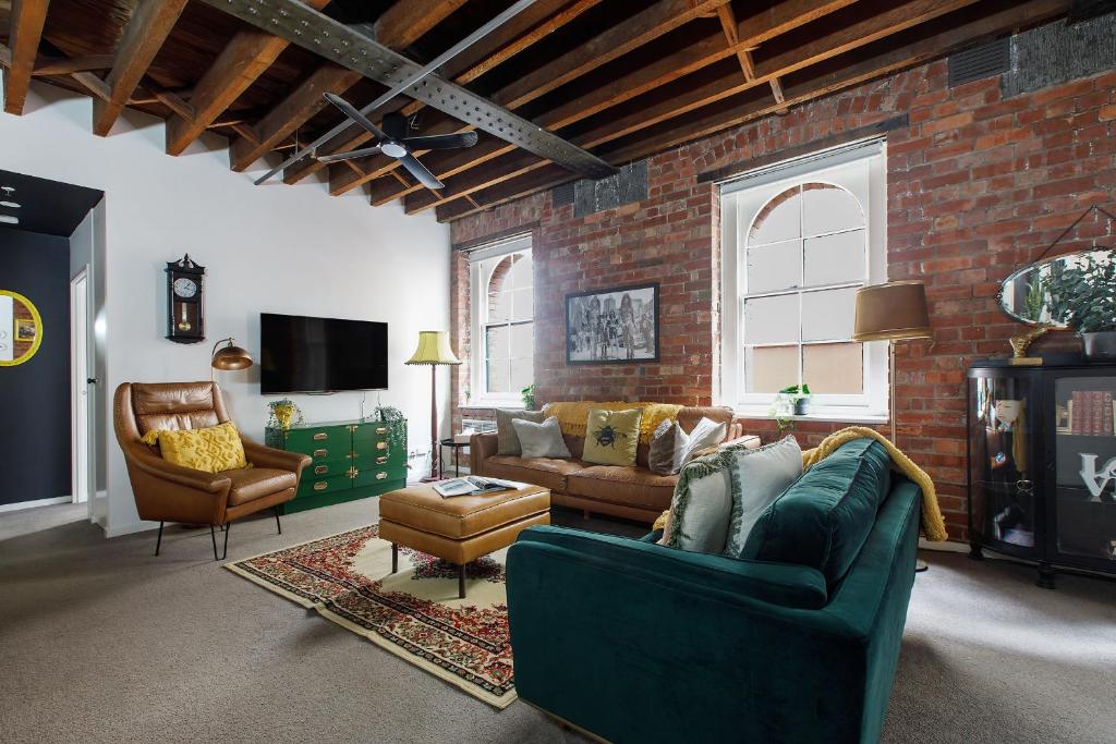 'The York' Industrial Warehouse Chic on the Yarra, Melbourne (updated ...