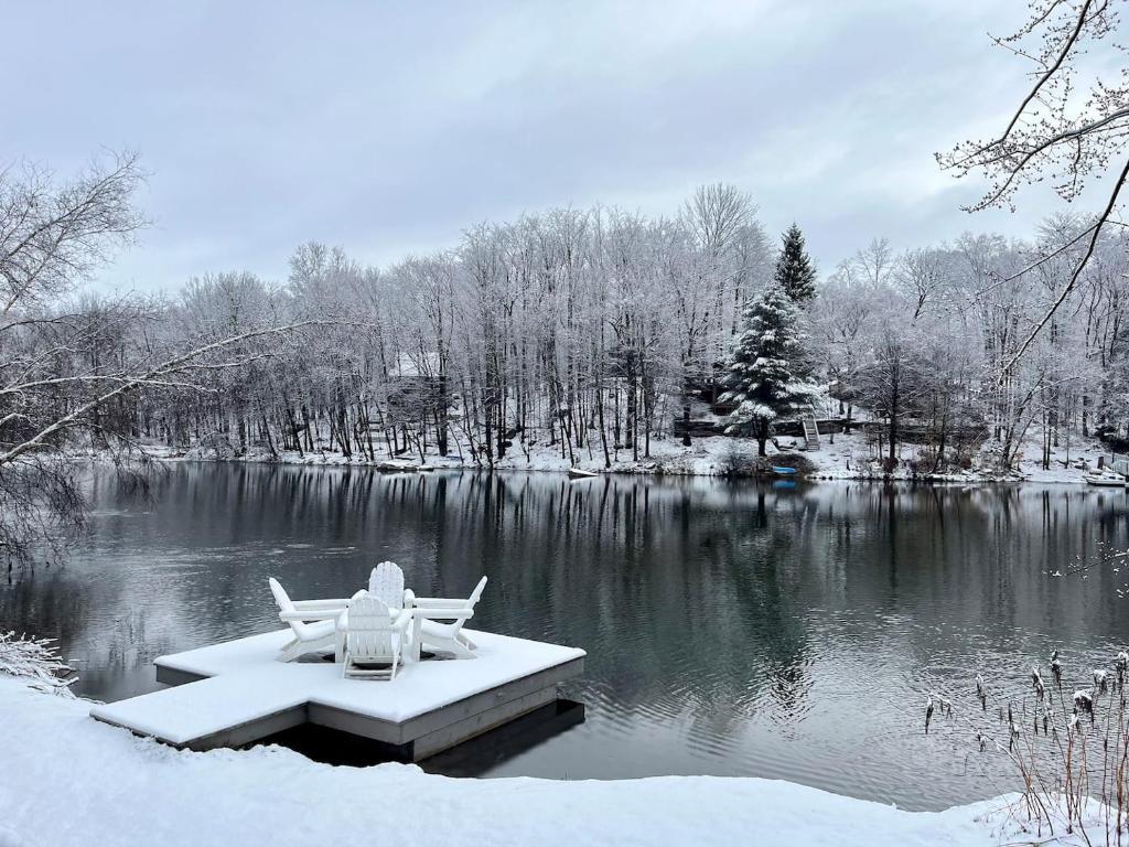Lake House, Fire Pit, Games Magnolia Lake House, Ferndale (aktualne ...
