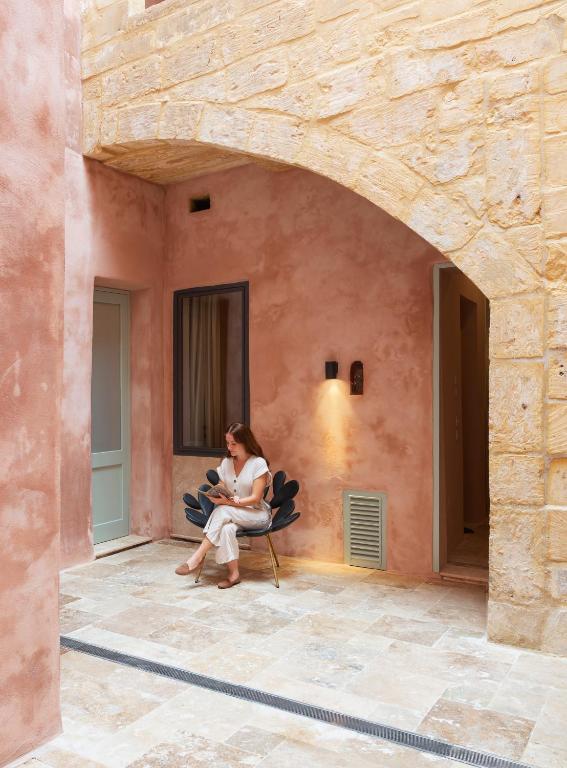 Medieval Knights house GF app with Sea View at the Marina, Senglea ...