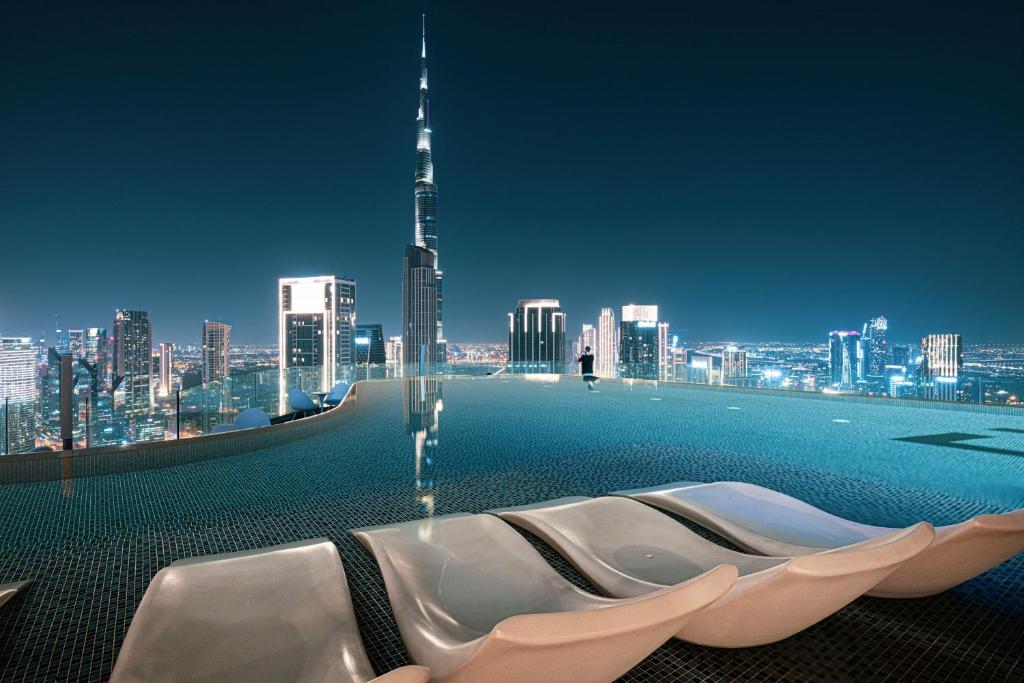 Luxe 3BR in Paramount with Ocean View & Infinity Pool, Dubái (precios ...