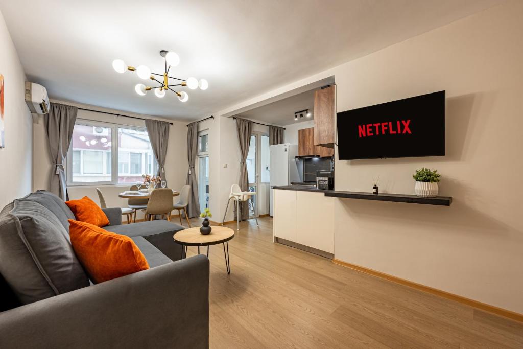 Central apartment next to Sea Garden suitable for 4 persons, Varna ...