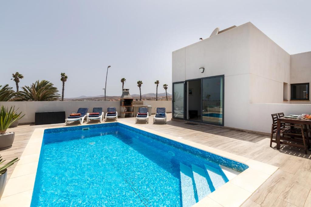 LUXURY VILLA PERLA DEL MAR, Caleta De Fuste (updated prices 2026)