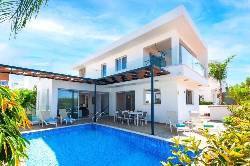 Royal Panoramic View 3Bdr Villa with pool Ayia Napa, Ayia Napa (updated ...