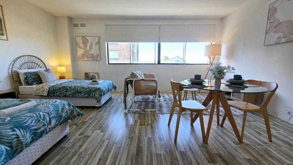 Spacious City Pad with Pool and Spa ซิดนีย์ (ราคาอัปเดตปี 2025)