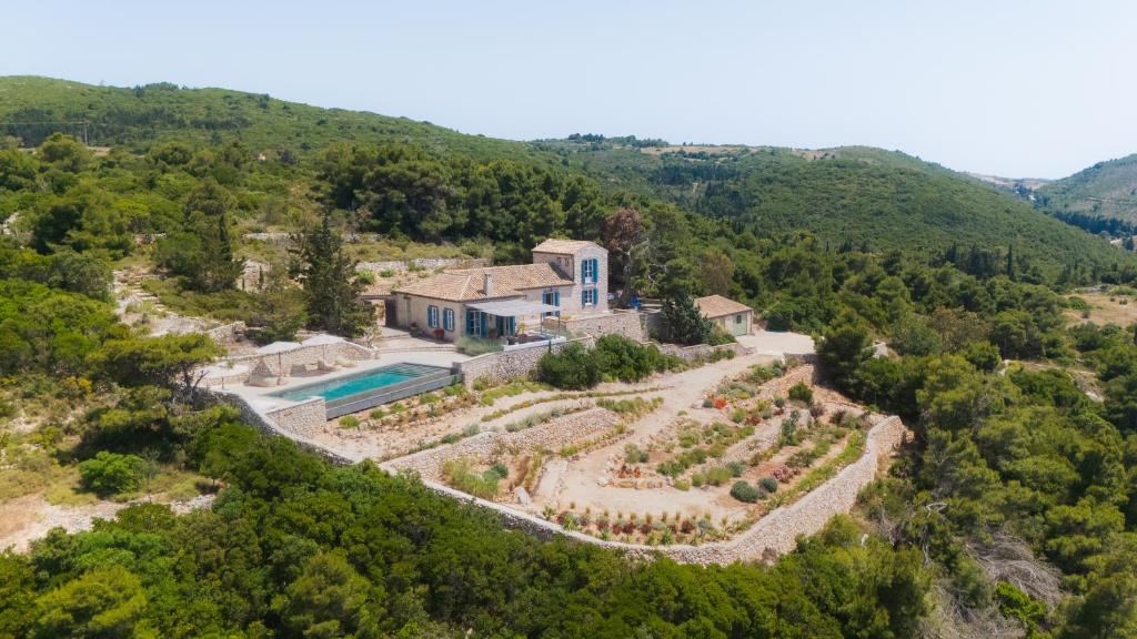 Stravatha Secluded Sunset Villa, Volimes (updated prices 2026)