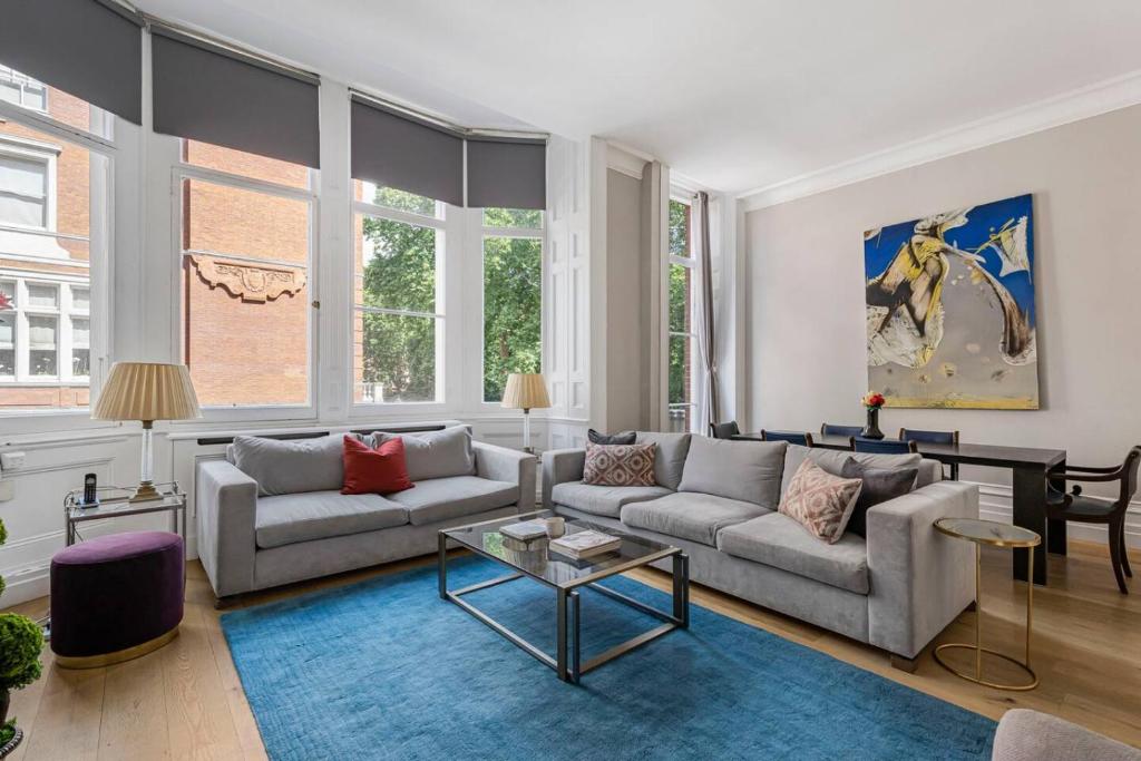 Cadogan Square Residence - High Ceilings and Balcony, Londres (precios ...