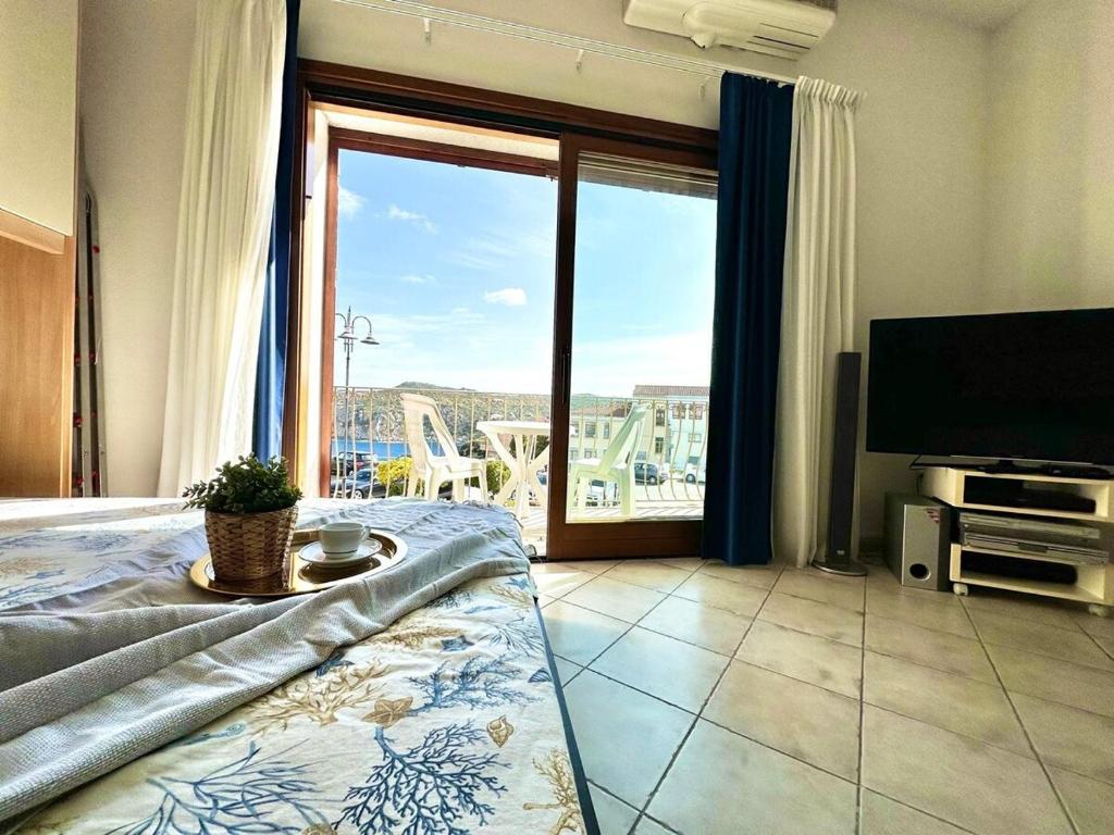 MONO SUITE - Rena Bianca, Санта Тереза Галура (обновени цени за 2025 г.)