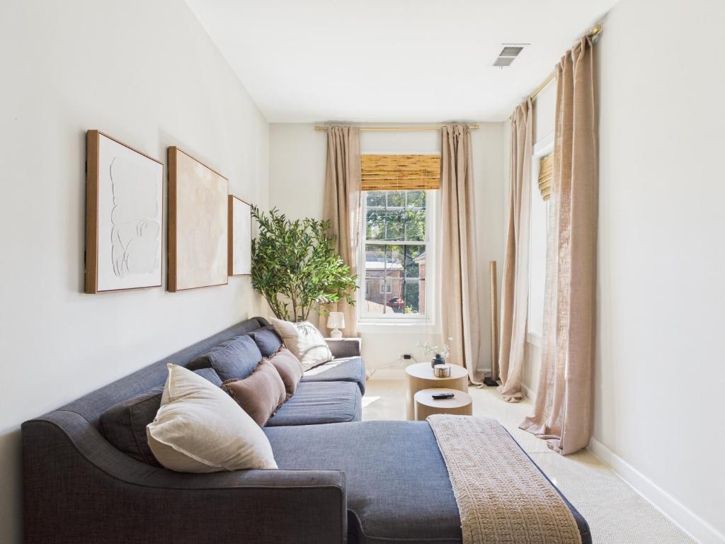 Cozy Coach House with Private Deck, Chicago (precios actualizados 2025)