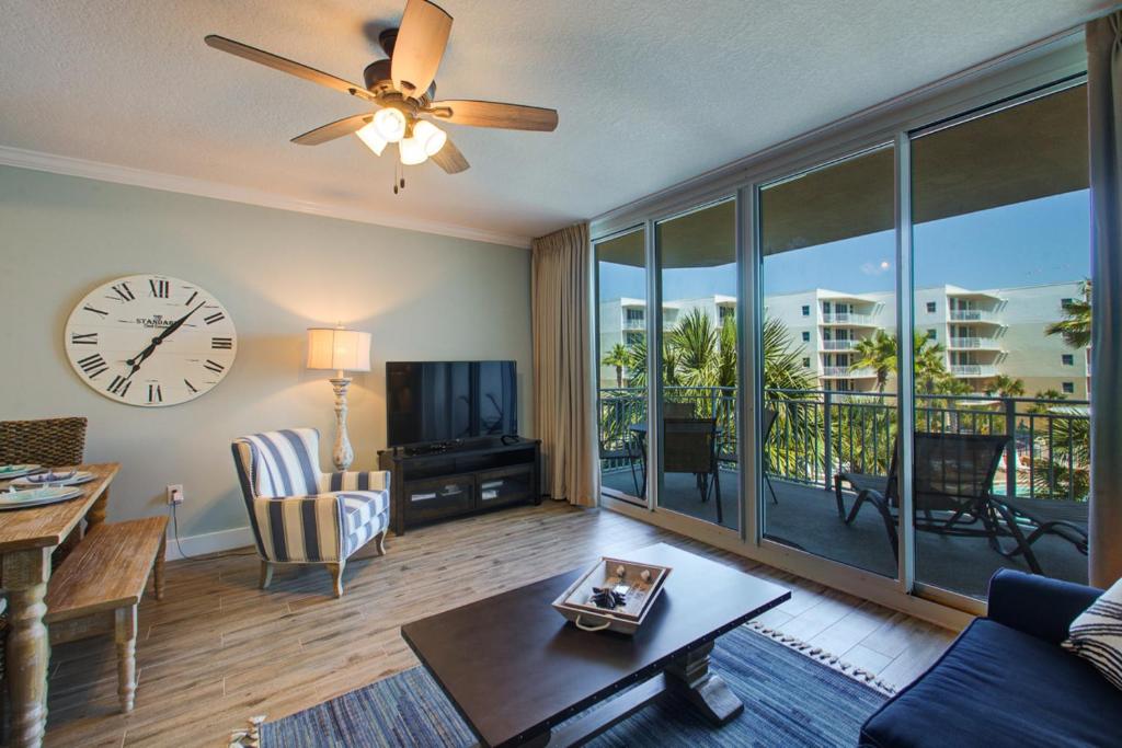 Waterscape B422 - Ocean and Pool Views - Free Beach Service, Fort ...