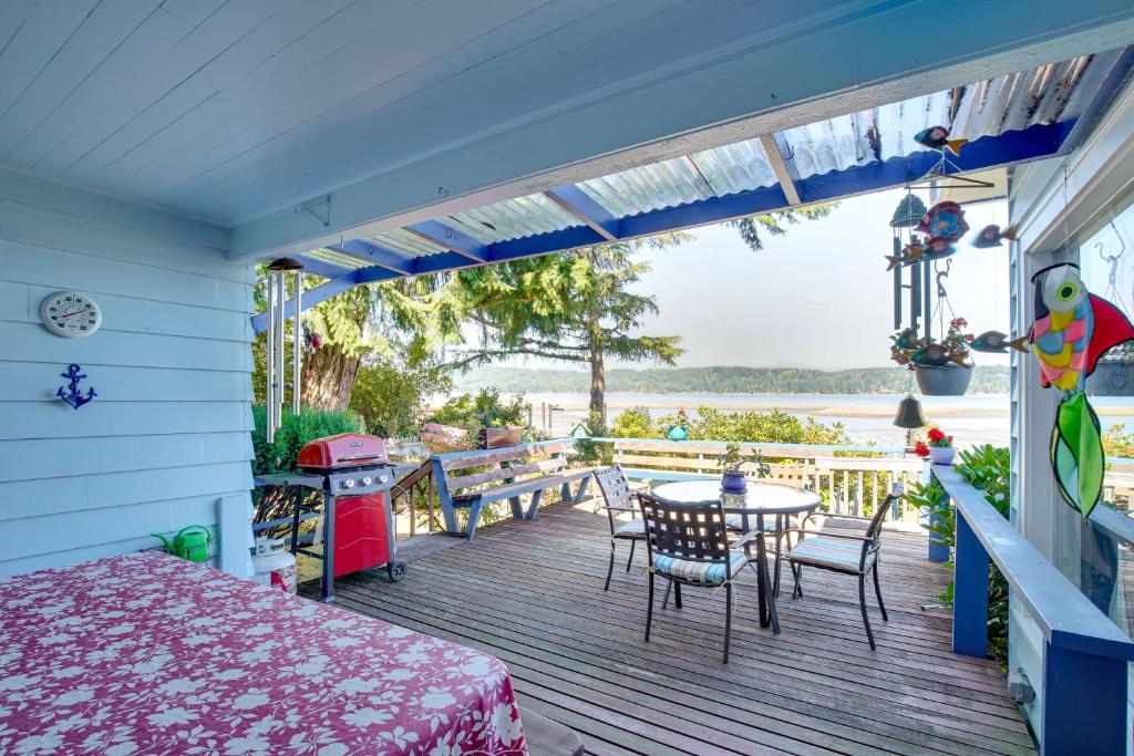 Breathtaking Views, Private Dock Hood Canal Home!, Belfair (bijgewerkte ...