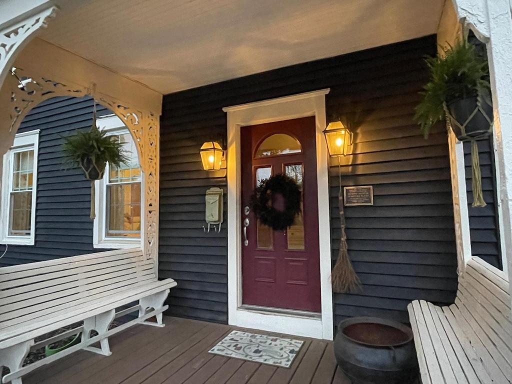 Historic 4 BR & walk to Dogfish!, Milton (precios actualizados 2025)