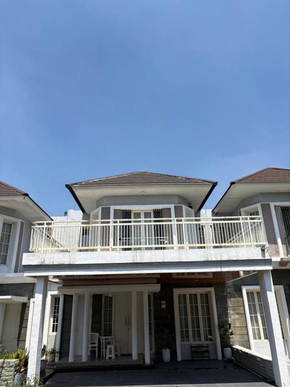 Darmawan Villa, Blimbing (updated prices 2026)