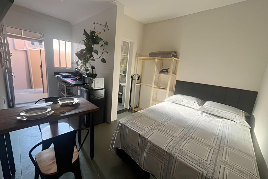 Studio kitnet Apartamento Privativo Jundiai 10, Жундиаи (актуальные ...