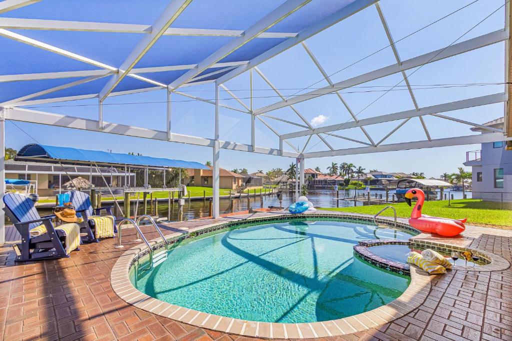 Sail into Paradise with Pool, Spa & Dockside Living - Captain Jacks ...