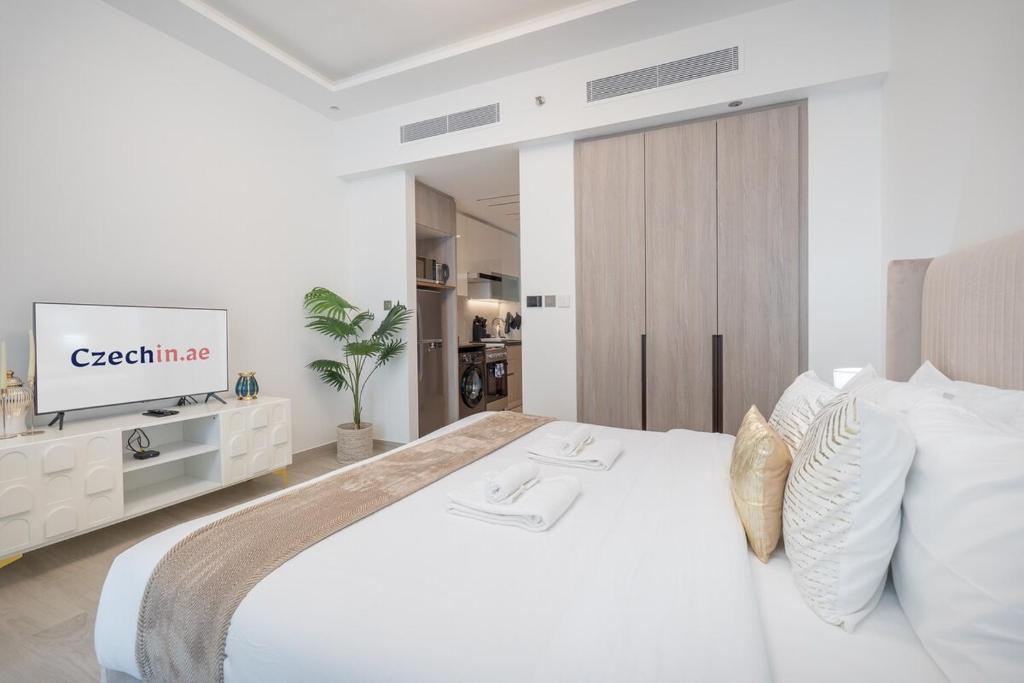 Chic Studio at ME DO RE Tower Stunning Views, Dubai (updated prices 2026)