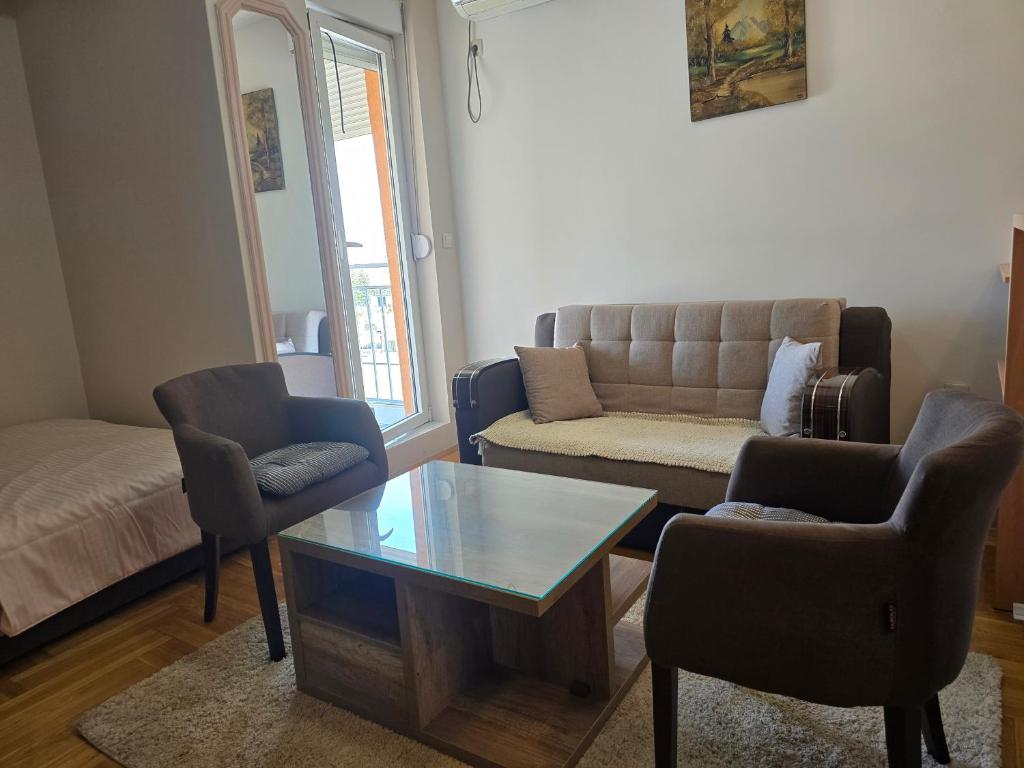 Apartment tuski put, Ποντγκόριτσα (ενημερωμένες τιμές για το 2025)