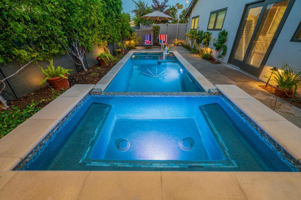 Executive & Family Villa - Anaheim Area - Pool & Spa, Free Parking ...