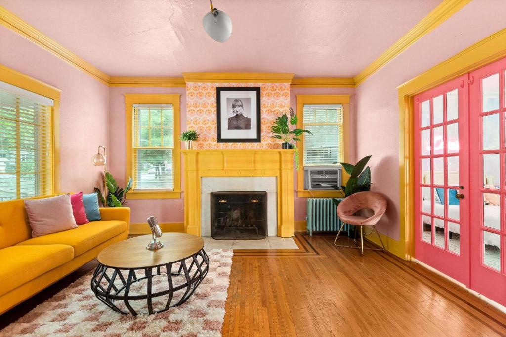 The Taylor Swift Loft - Music Row - Walkable, Nashville (updated prices ...