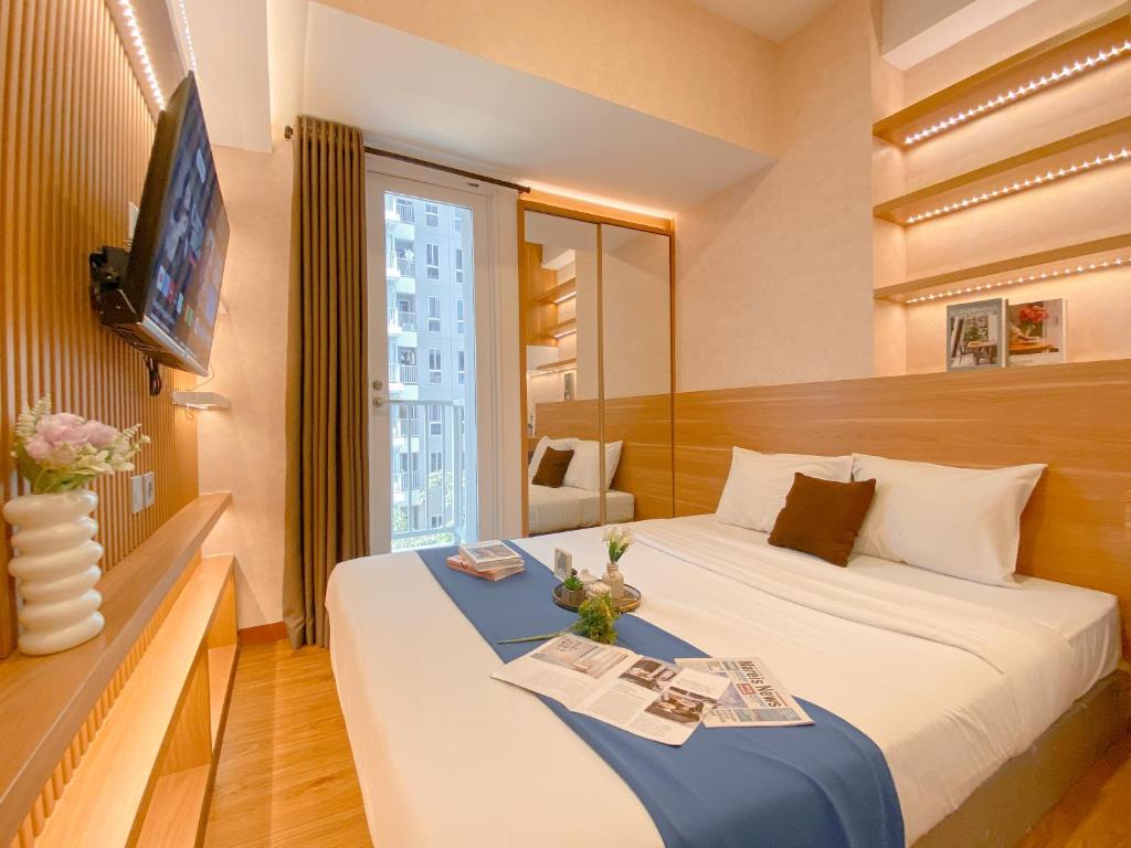 Stylish Designed Studio at Tokyo Riverside PIK 2 Apartment By Travelio ...