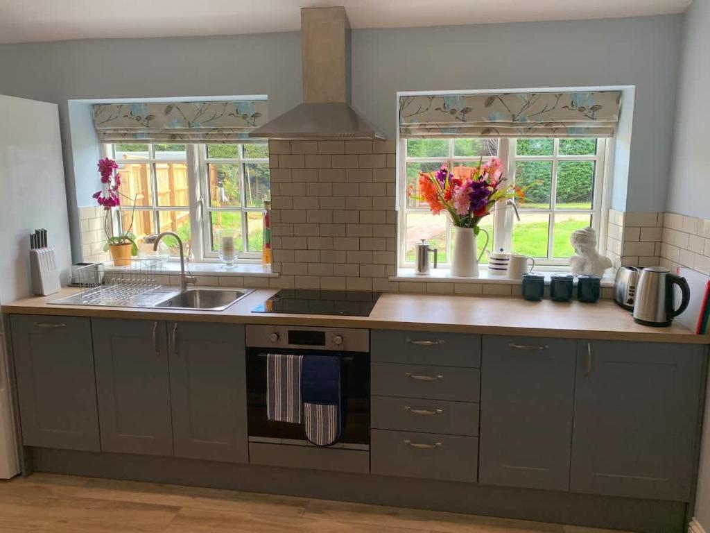Rose Stable at The Old Farmhouse, Carterton (updated prices 2026)