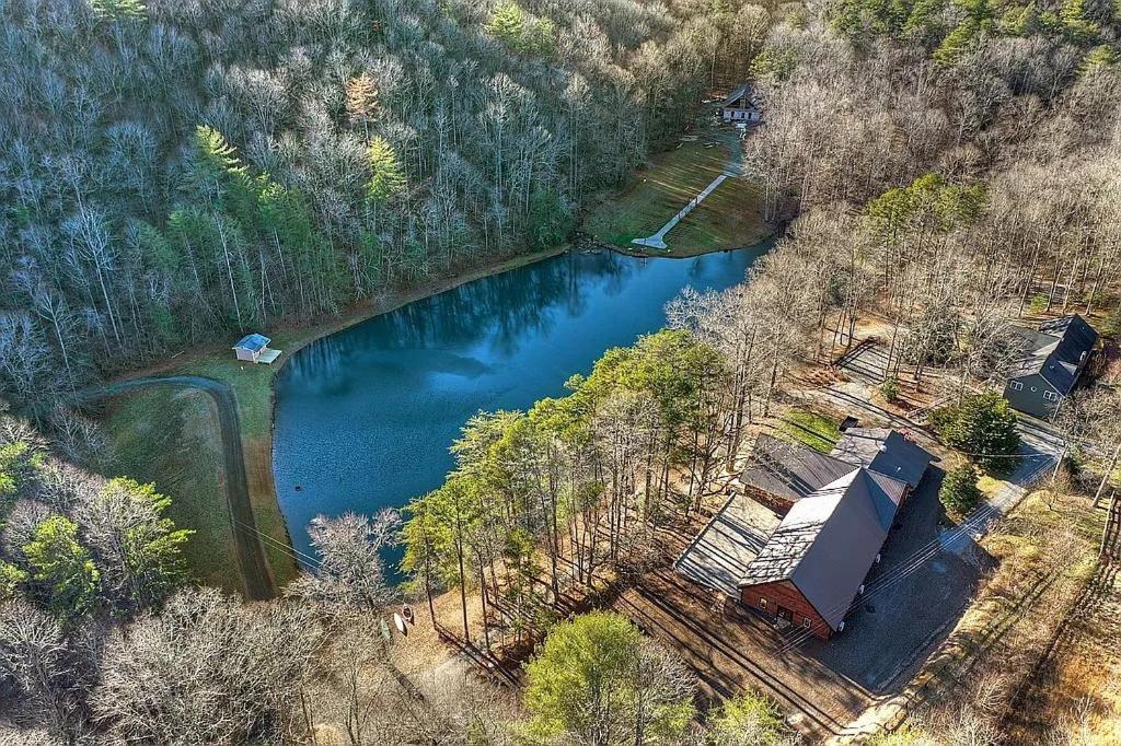 Willow Falls, Blue Ridge (precios actualizados 2026)