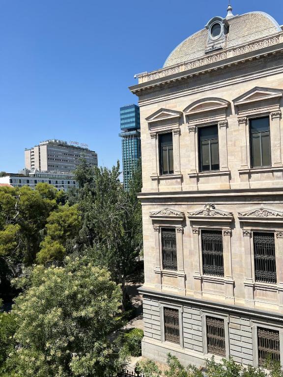 Elegante Apartamento en Serrano-Recoletos, Madrid (precios actualizados ...