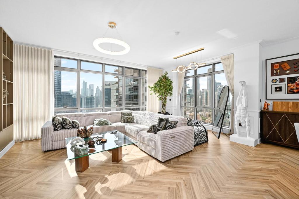 Stunning 2 Bdr Luxury Burj Khalifa view, Dubaija (atjauninātās 2025. gada cenas)