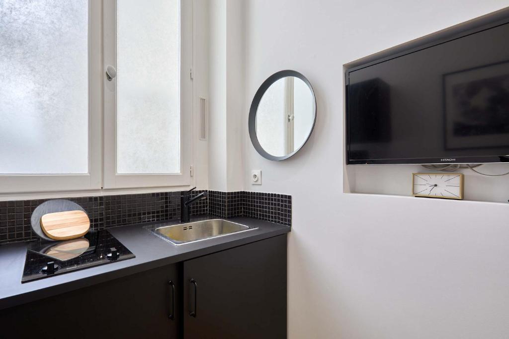 Modern Studio-Faubourg Saint-Honore, Παρίσι (ενημερωμένες τιμές για το ...