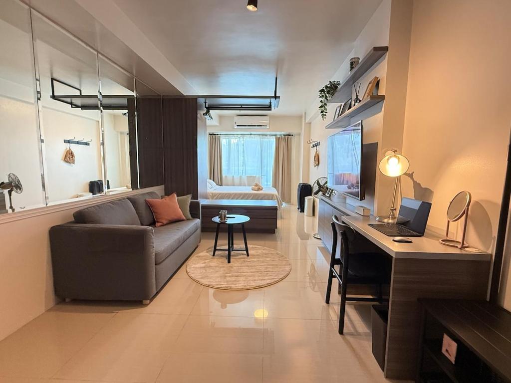 Executive Serviced Apartment at Shell Residences, Manila (updated ...