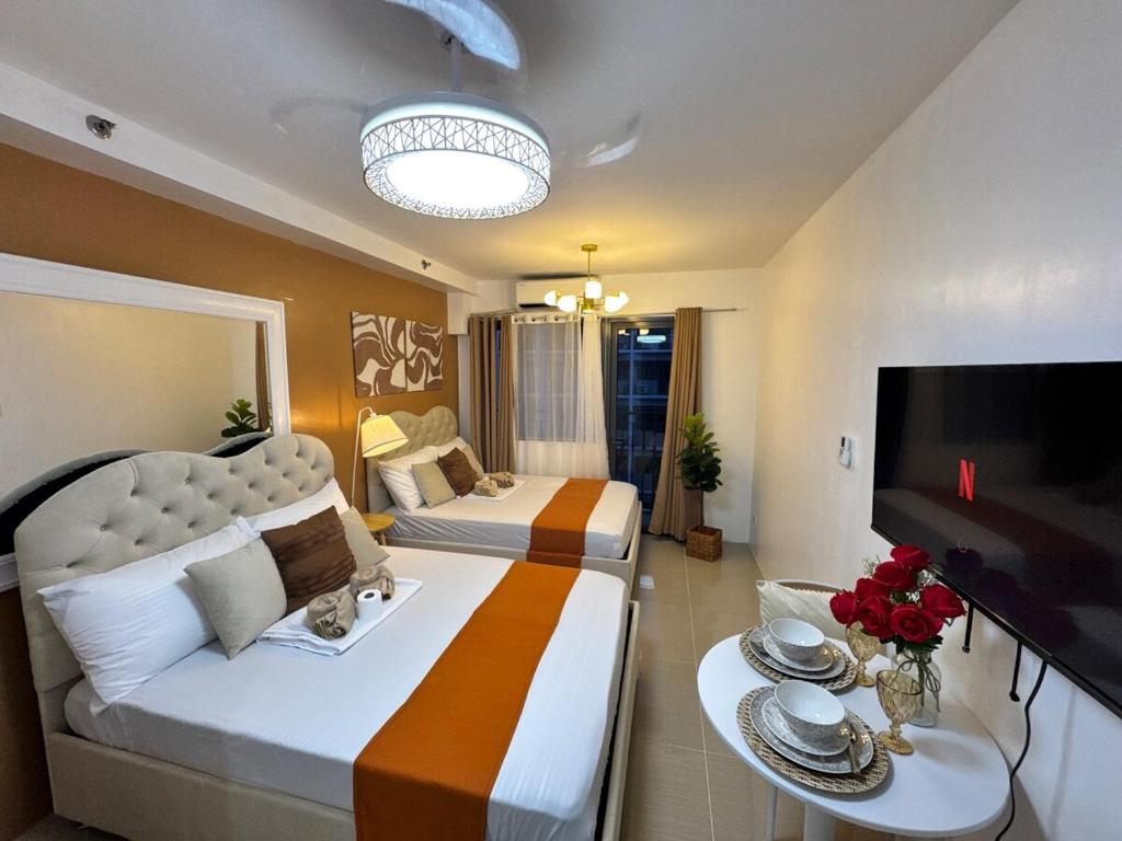 Coffee Room 1666 Shore 2 Residences Tower 1 Pool View by Prime Stay MOA ...