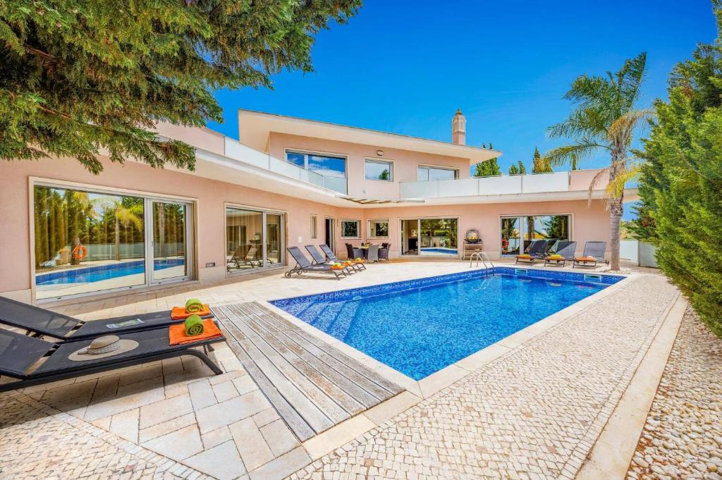 Villa Caripira by Villa Plus, Albufeira (precios actualizados en 2026)