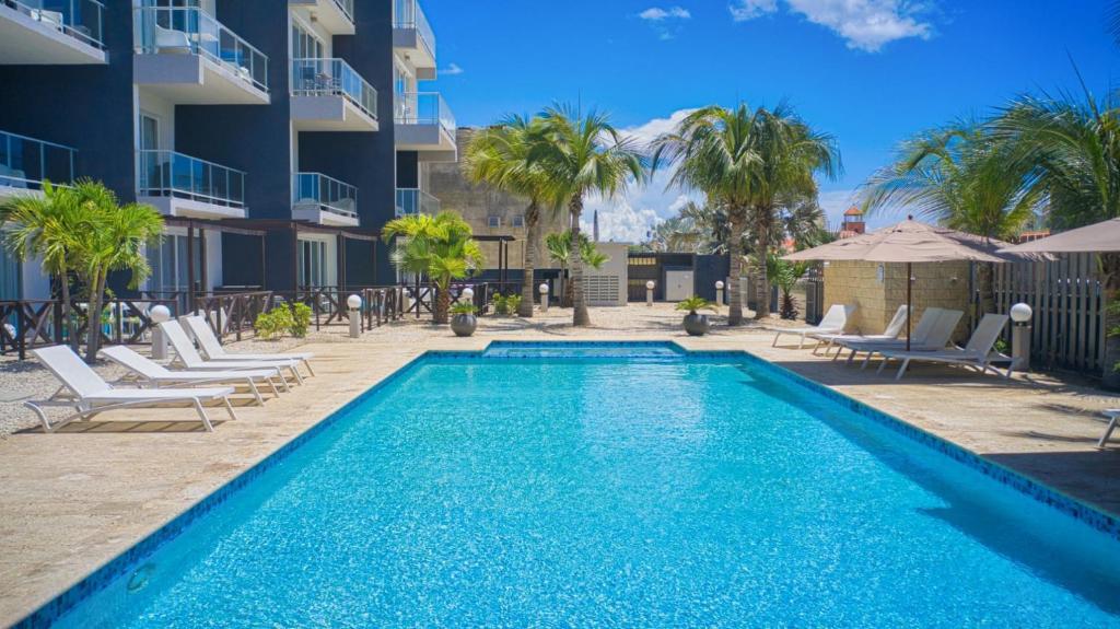 Palm Royal Condo, Palm-Eagle Beach (updated prices 2026)