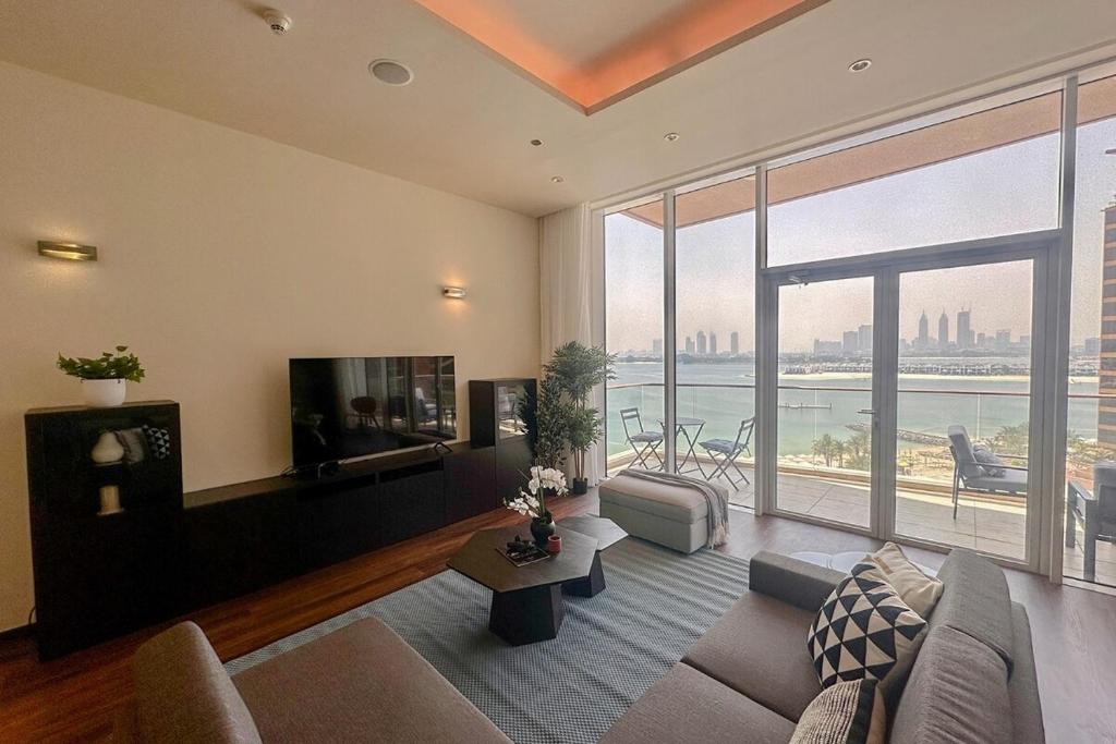 Tiara Residence1BR gorgeous view, Dubai (updated prices 2025)