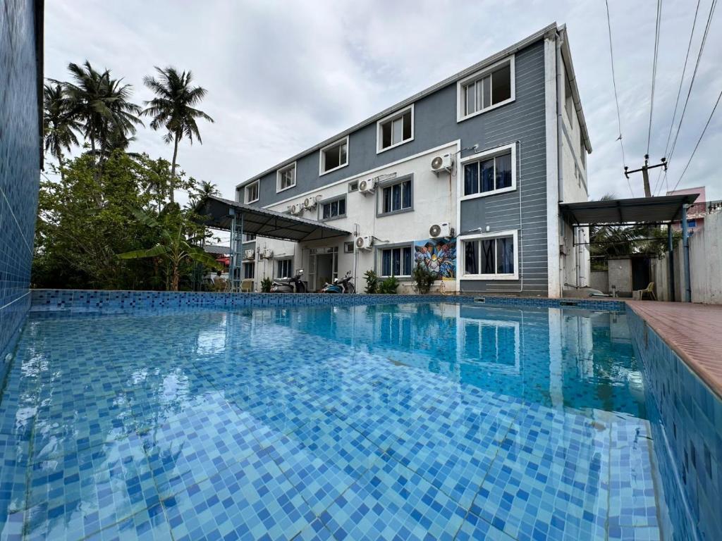 SS Grand with swimming pool, Pondicherry (prezzi aggiornati per il 2025)