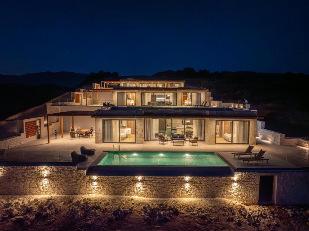 Infinity View Luxury Villas, Apólikhnos (updated prices 2026)
