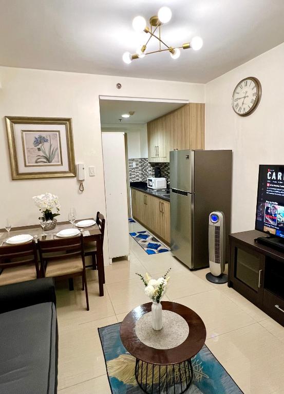 Shore 1 Residences MOA Tower D, Манила (обновени цени за 2025 г.)