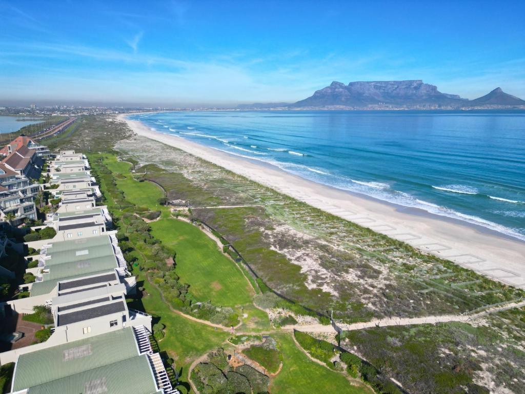 Dolphin View Cabana Beach House, Cape Town (updated prices 2026)