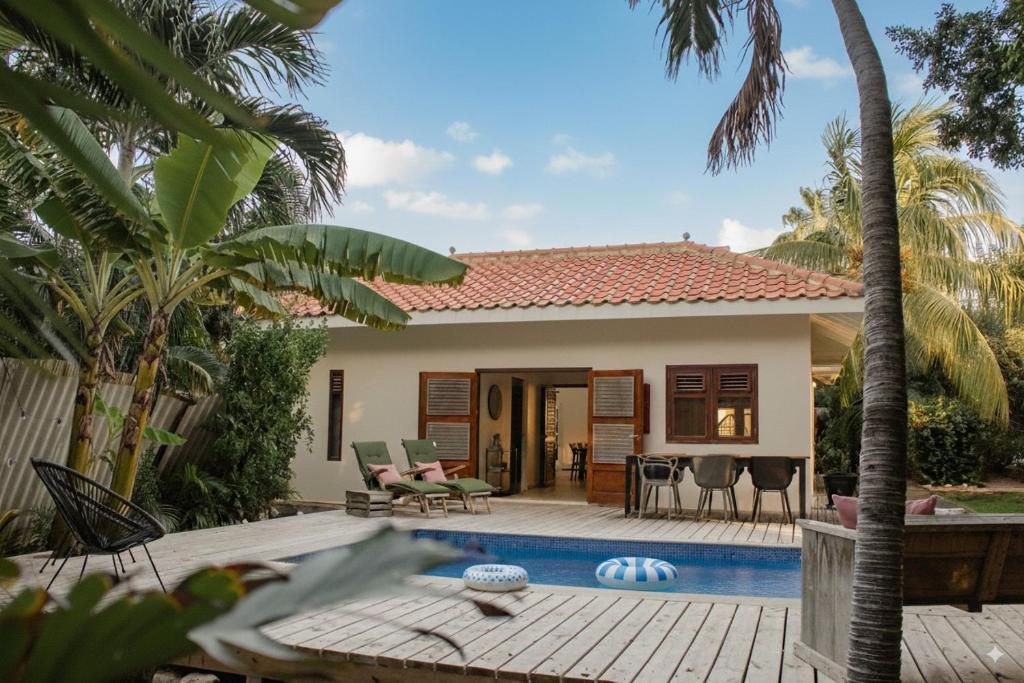 Palm Bay family villa Curacao, Willemstad (updated prices 2026)