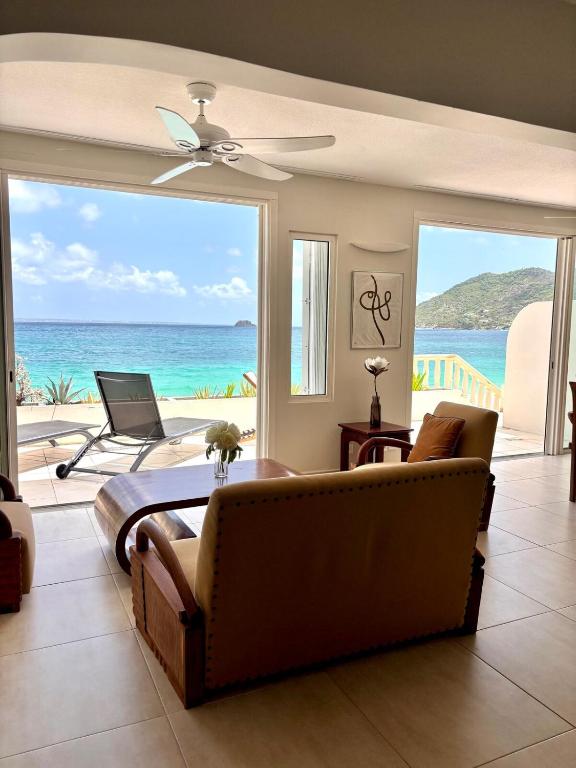 Unmatched Oceanfront Living in Grand Case, Grand Case (precios ...