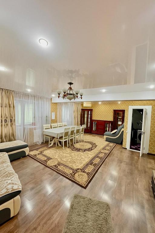 VIP Karatal 4k City Plus Wi-Fi, Smart TV（タルディコルガン）：（最新料金：2026年）