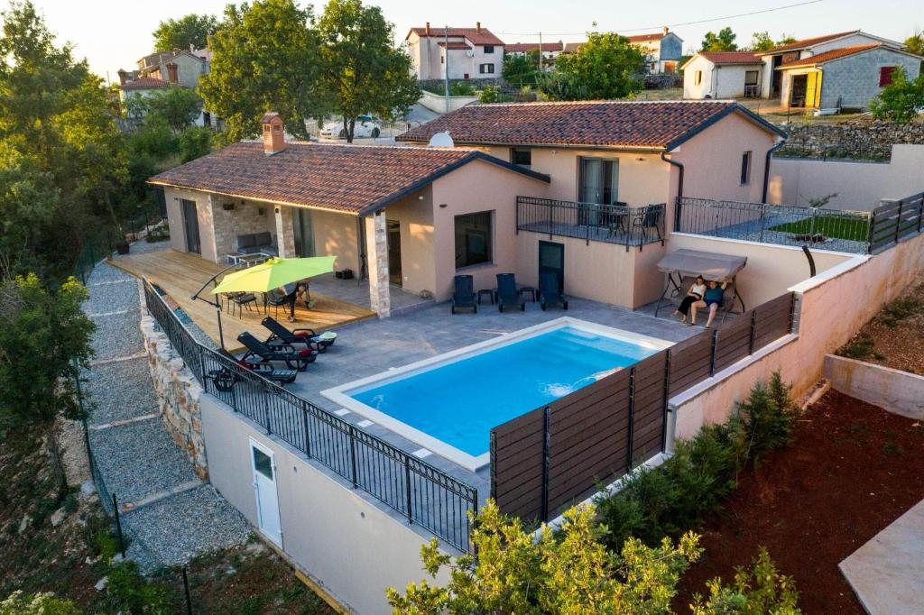 Villa Gloria for 6 people with private pool and children playground ...