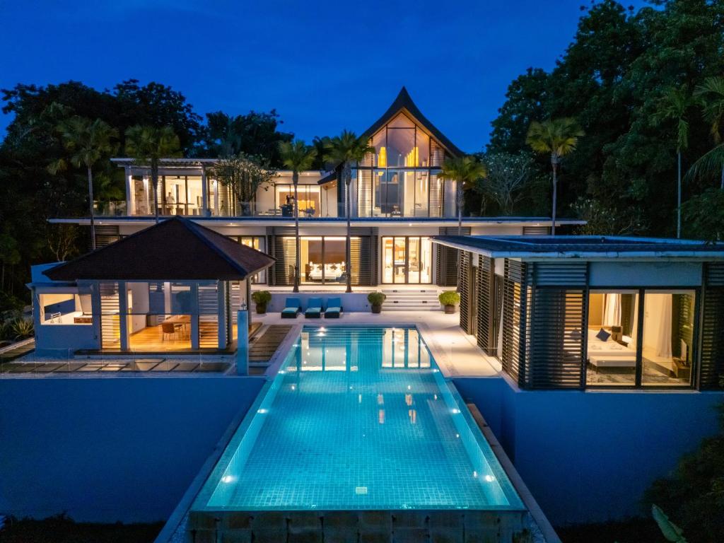Villa Elegance Luxury Ocean View Pool Villa with Breakfas & Daily Maid ...